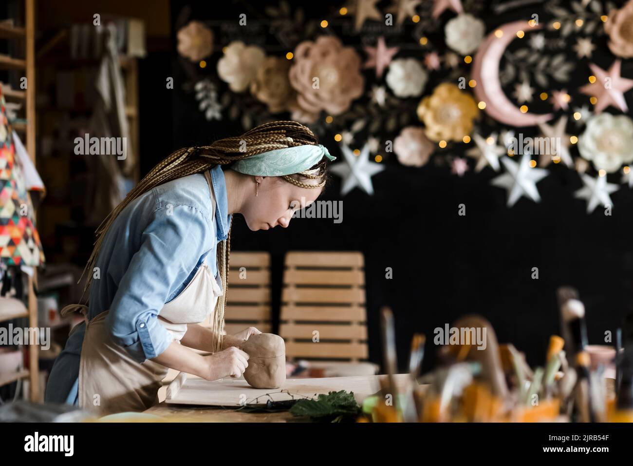 Studio workbench hi-res stock photography and images - Alamy