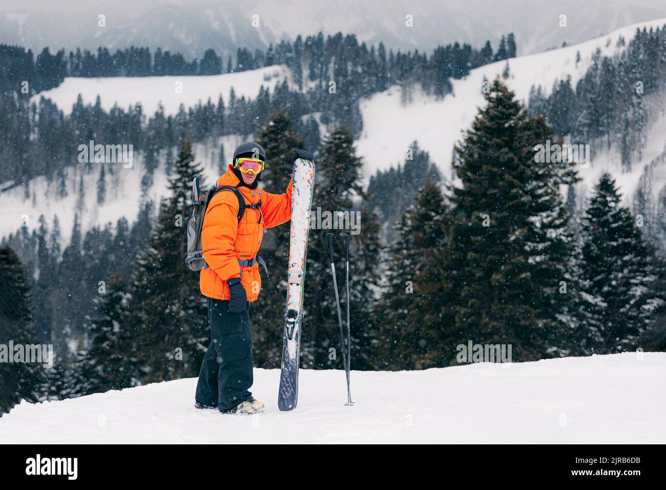 Skier standing hi-res stock photography and images - Alamy