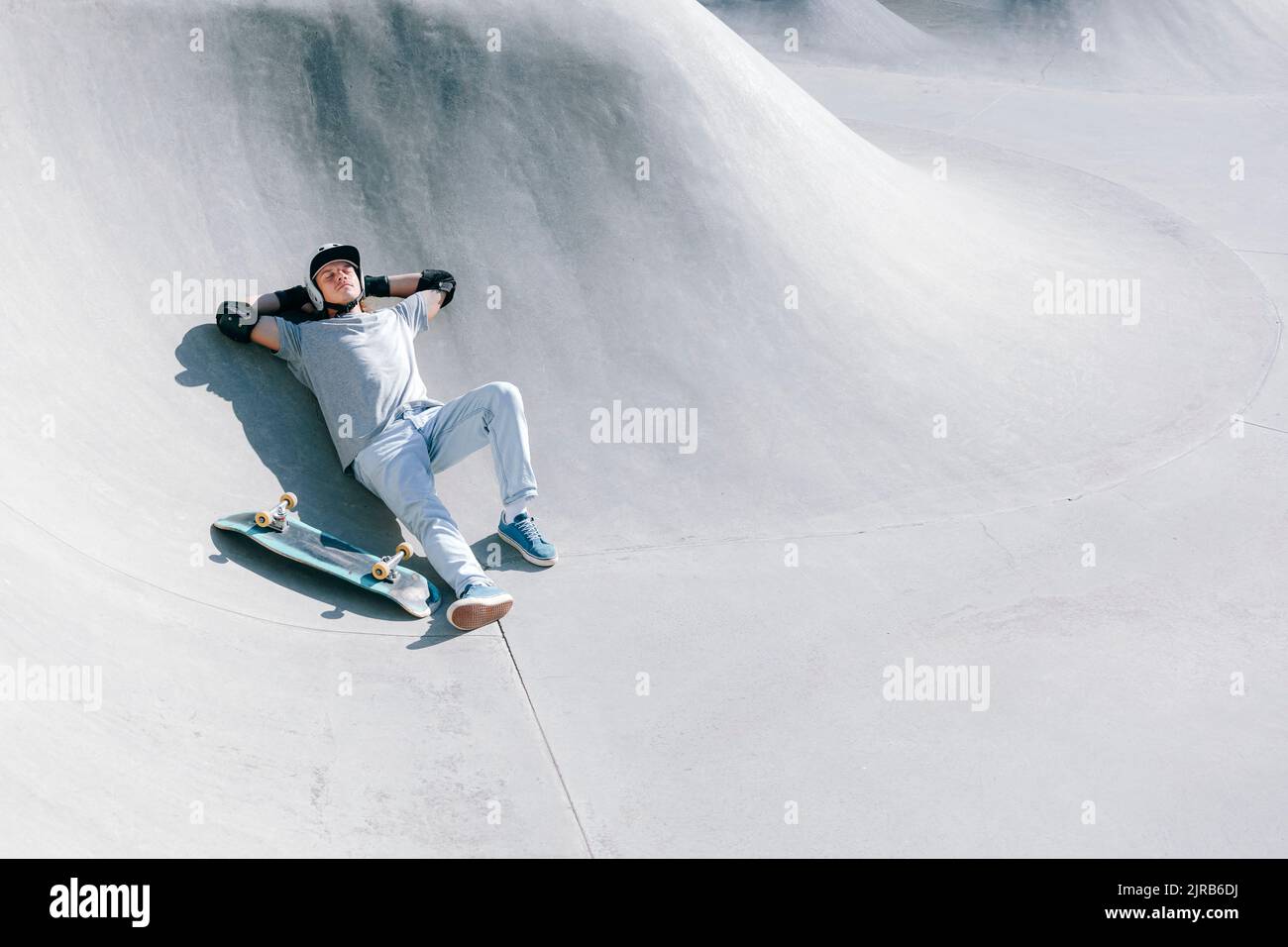 Skateboarder on ramp skate park hi-res stock photography and images - Alamy