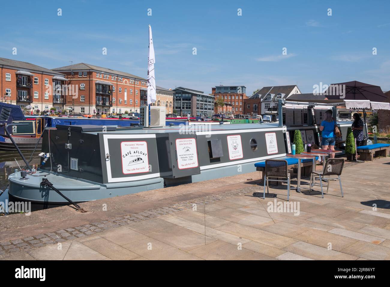 Narrow boats moored in Diglis Waterside and Marina in Worcester, UK ...