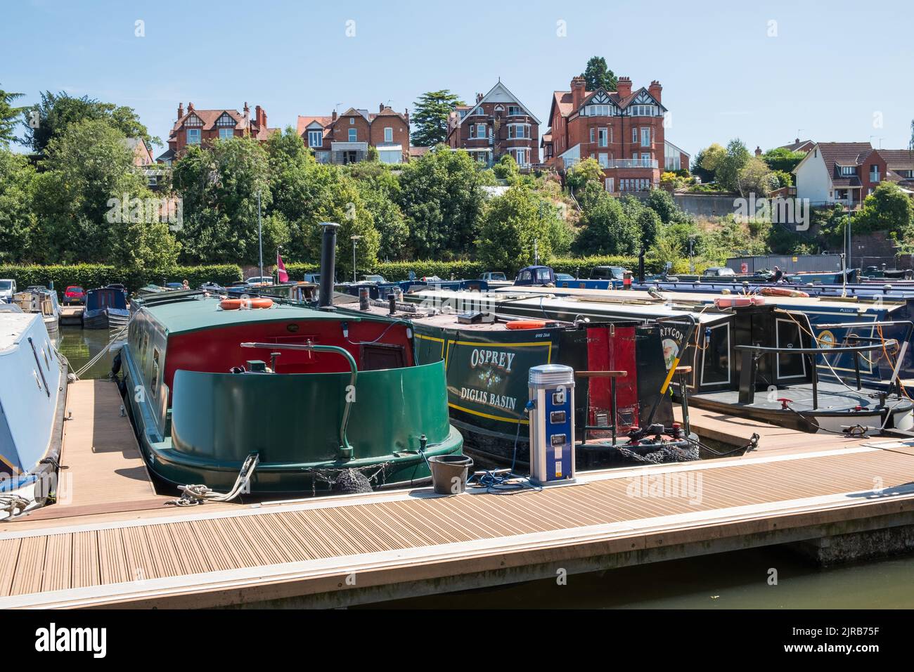 Narrow boats moored in Diglis Waterside and Marina in Worcester, UK ...