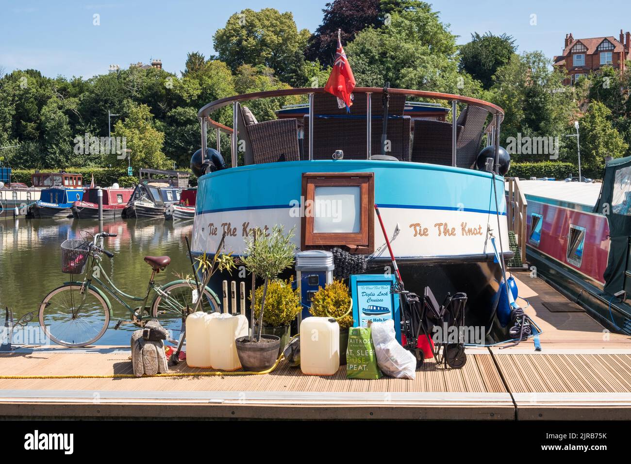 Narrow boats moored in Diglis Waterside and Marina in Worcester, UK ...