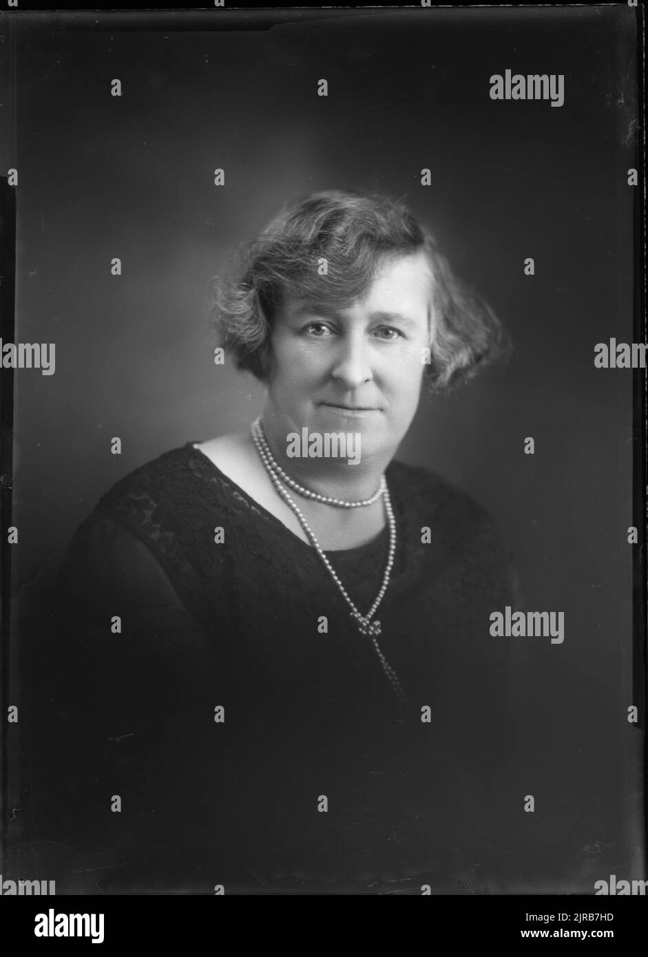 Mrs Hawthorne coupon, circa 1920, Wellington, by Berry & Co Stock Photo ...