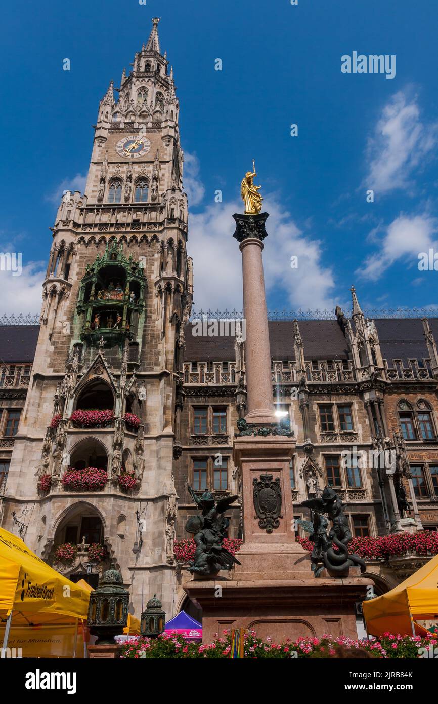 Munich marienplatz rathaus frauenkirche hi-res stock photography and ...