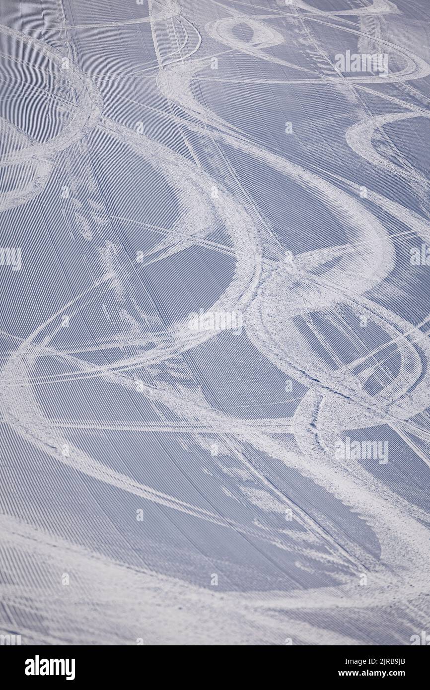 Tracks scenic hi-res stock photography and images - Alamy