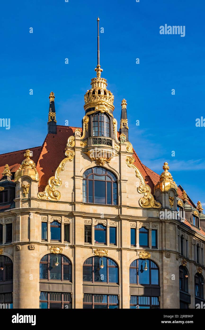 Germany, Saxony, Leipzig, Facade of Commerzbank office building Stock ...