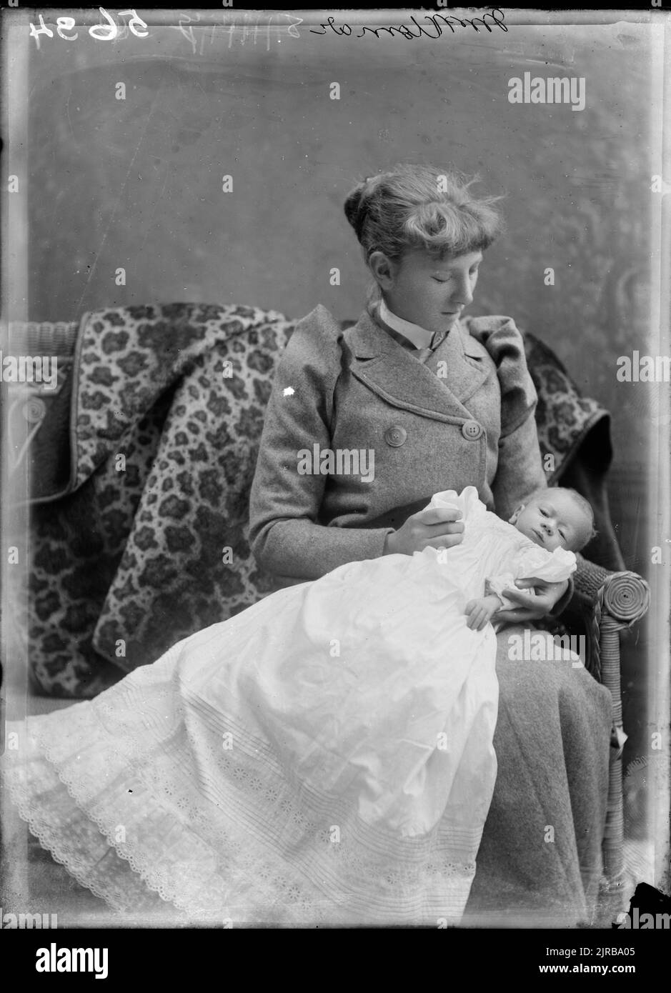 Mrs Clomar, circa 1920, Wellington, by Berry & Co Stock Photo - Alamy