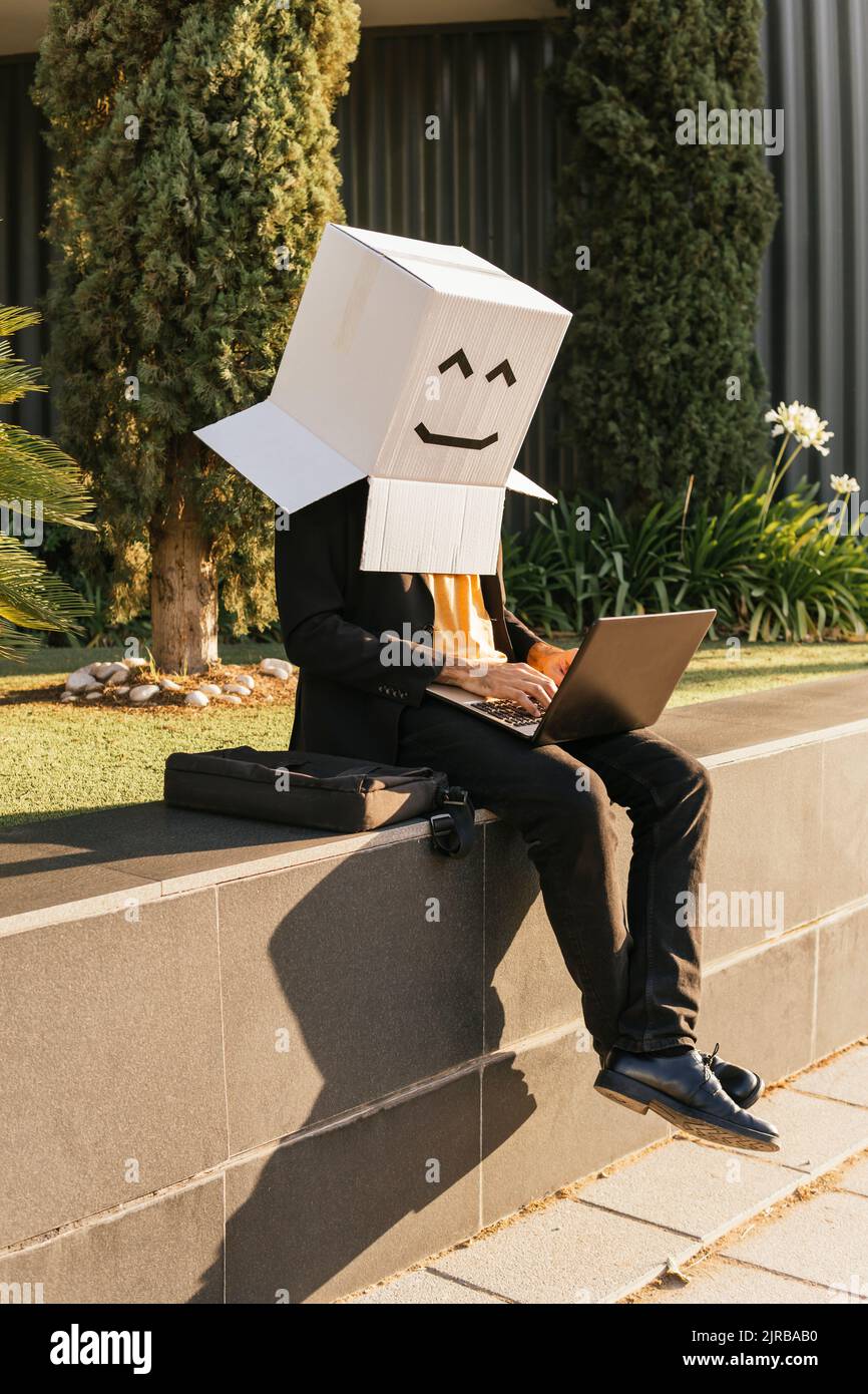Sitting communication smiling face to face hi-res stock photography and ...