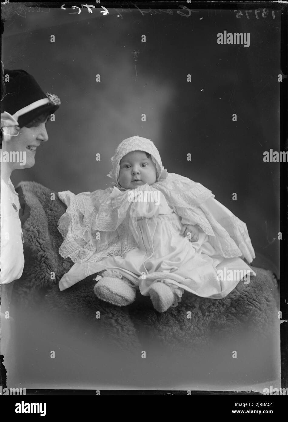 Lowley 6 PCs, circa 1920, Wellington, by Berry & Co Stock Photo - Alamy