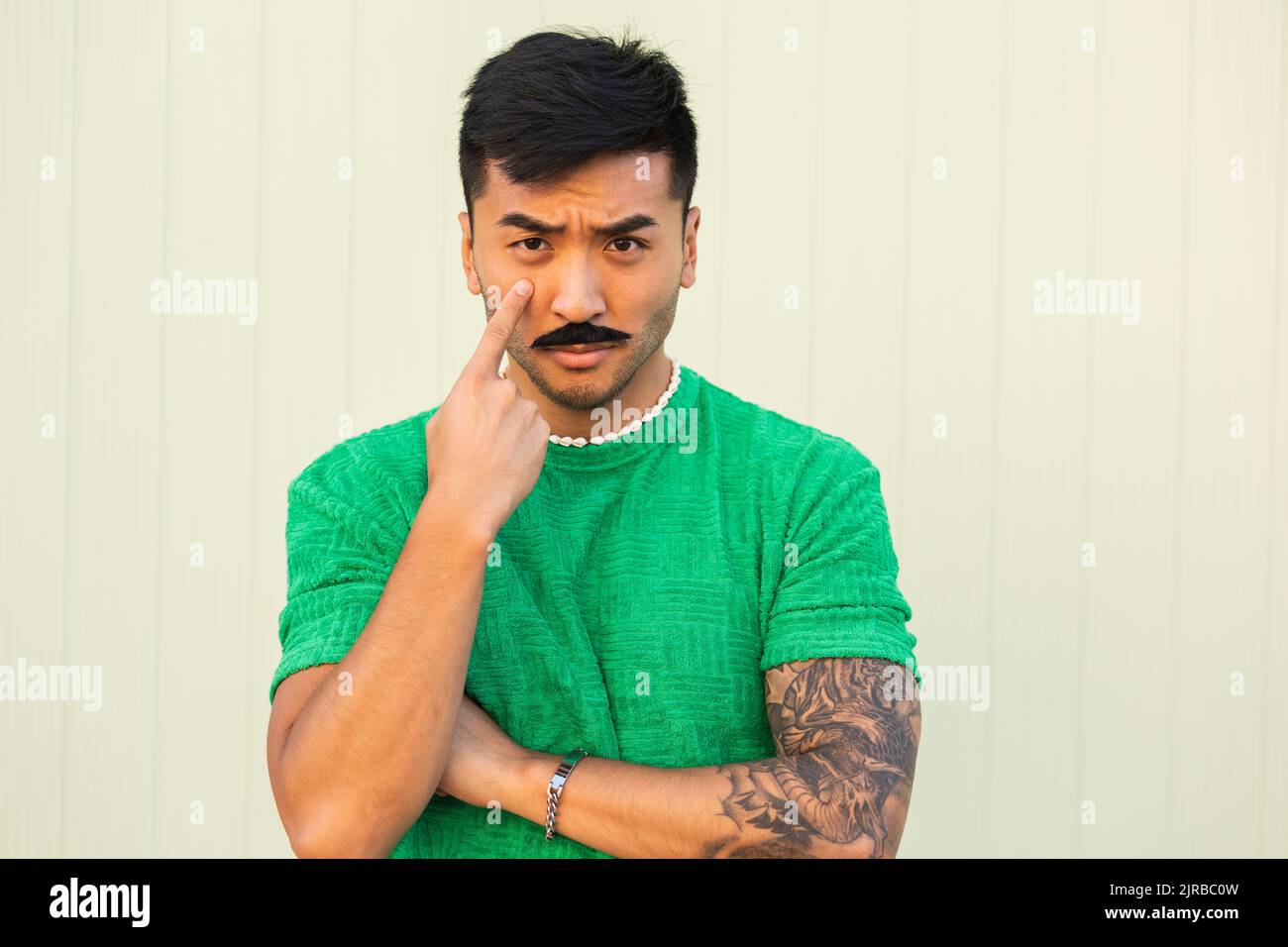 Man serious expression hi-res stock photography and images - Alamy