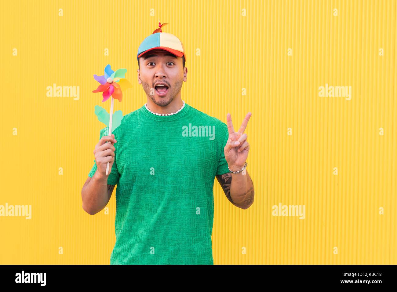 Peace rainbow sign hi-res stock photography and images - Alamy
