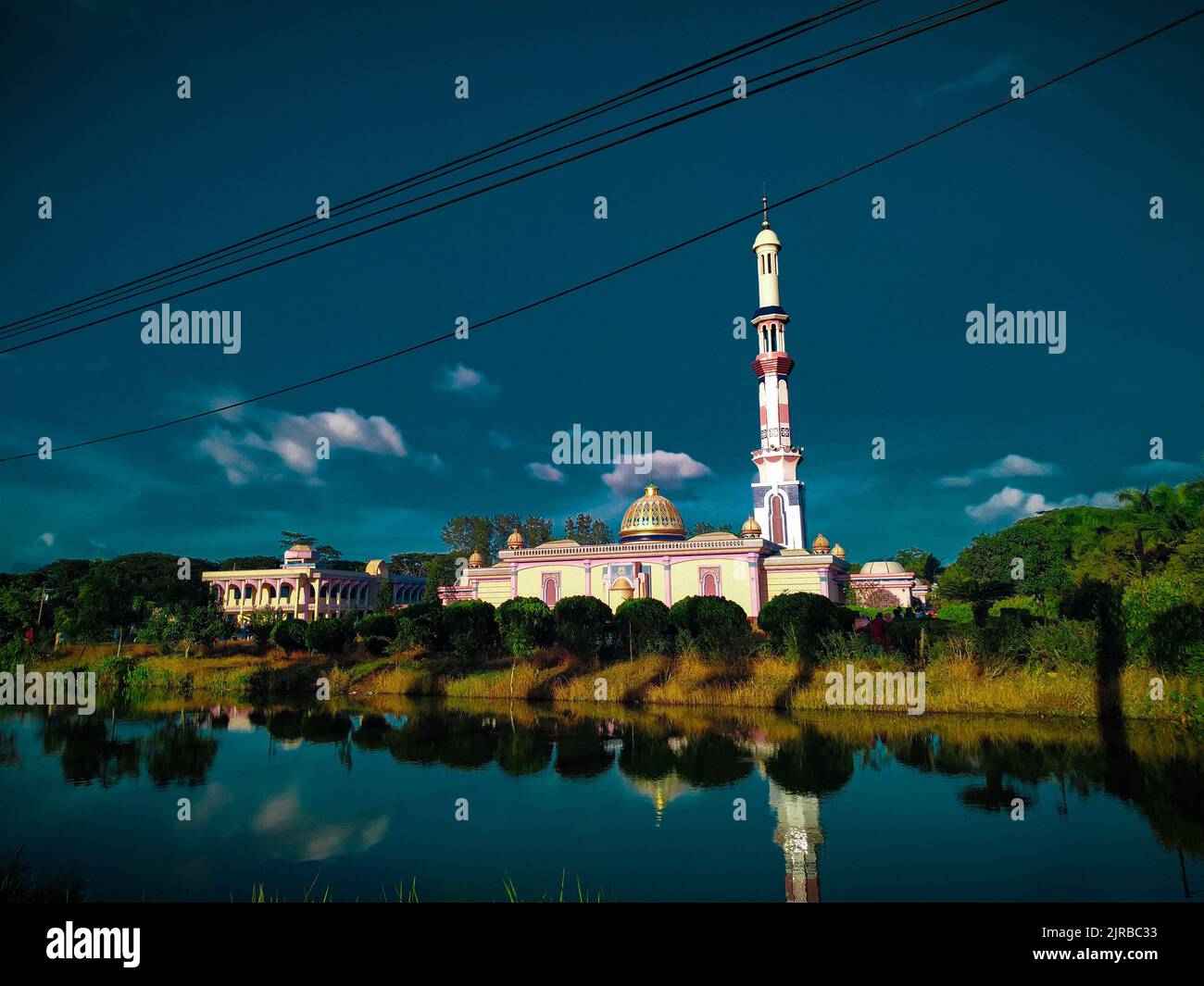 Baitul aman masjid hi-res stock photography and images - Alamy