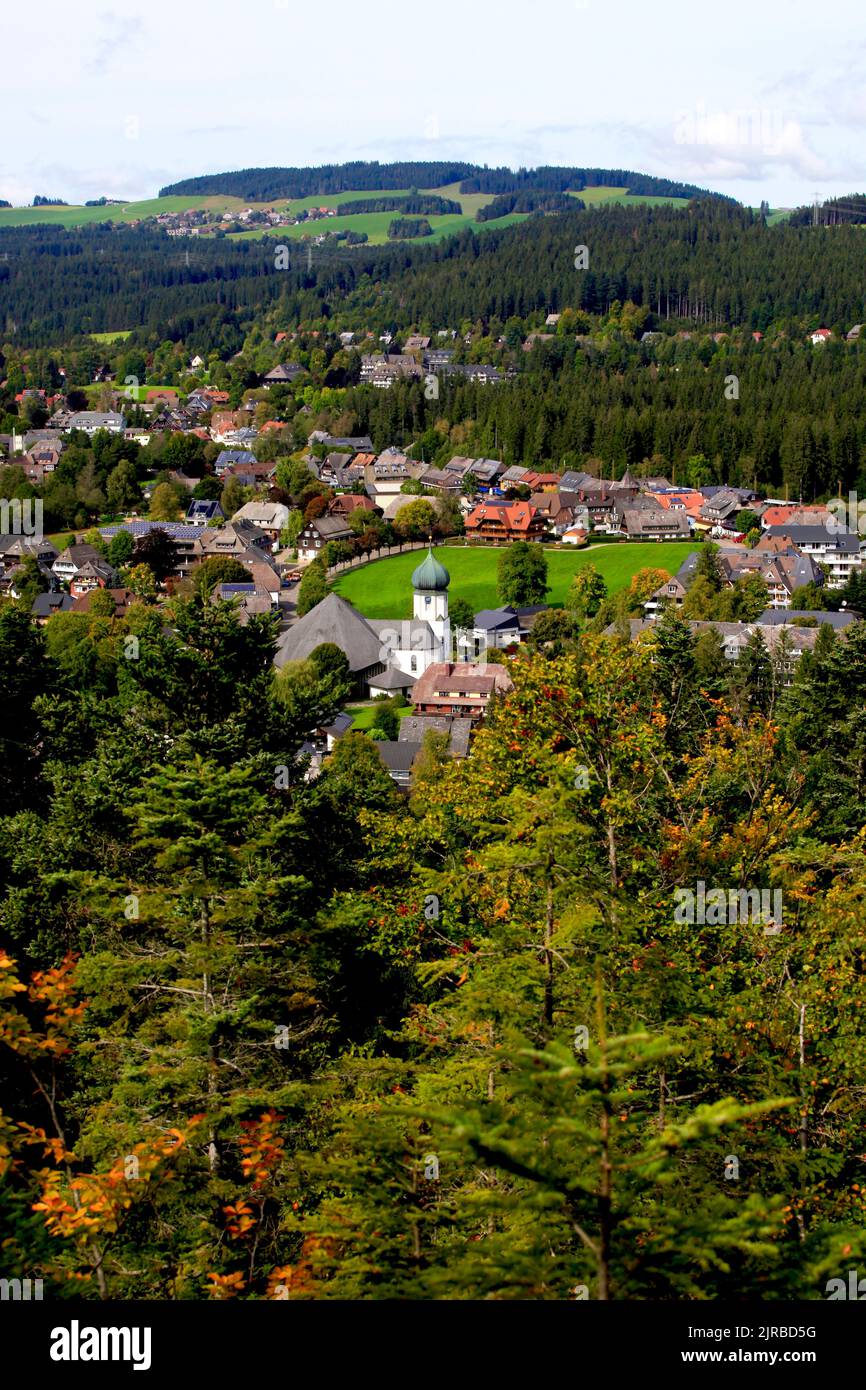 Germany, Baden-Wurttemberg, Hinterzarten, Village in Black Forest range ...