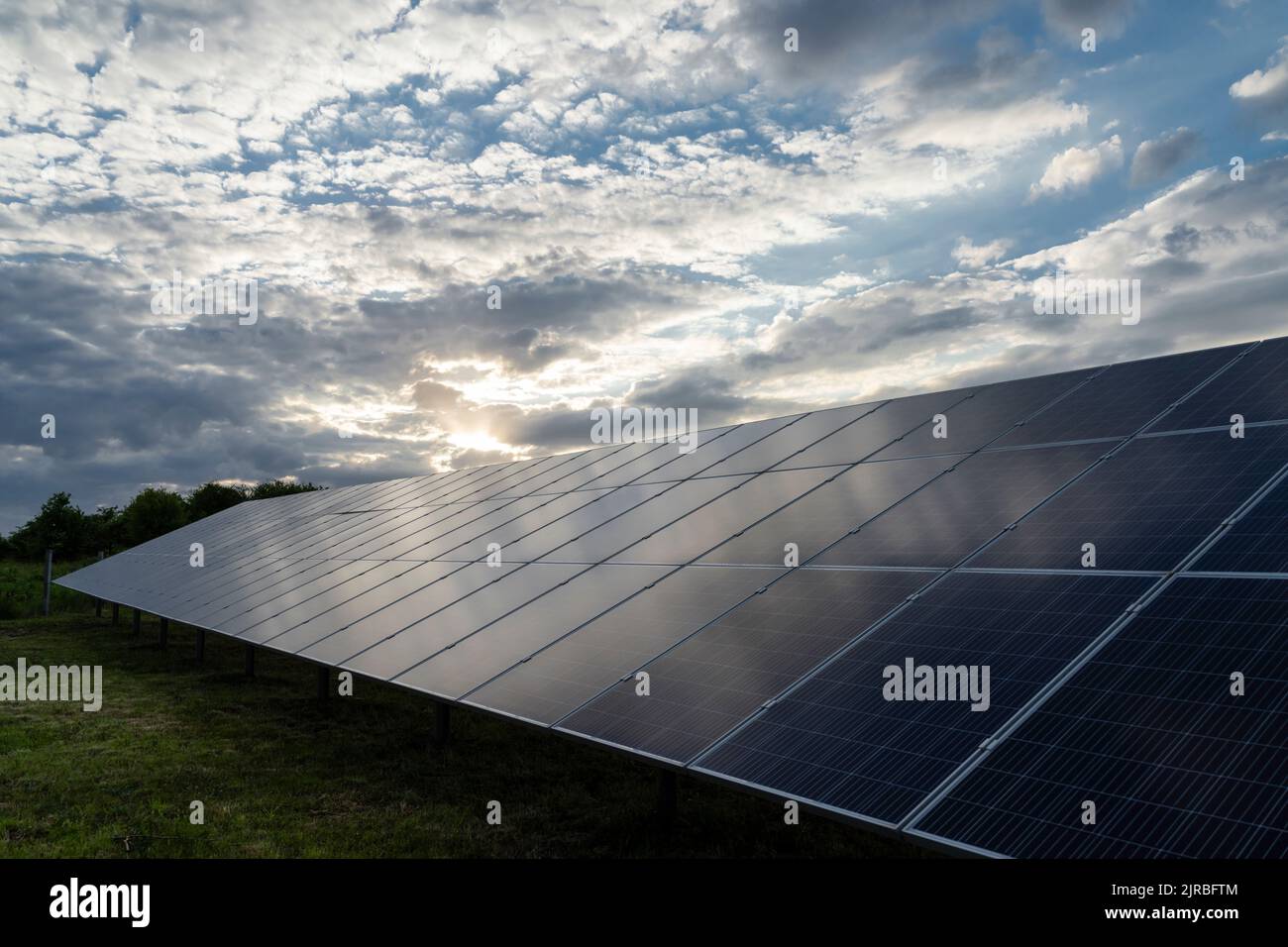 Solar panels field hi-res stock photography and images - Alamy