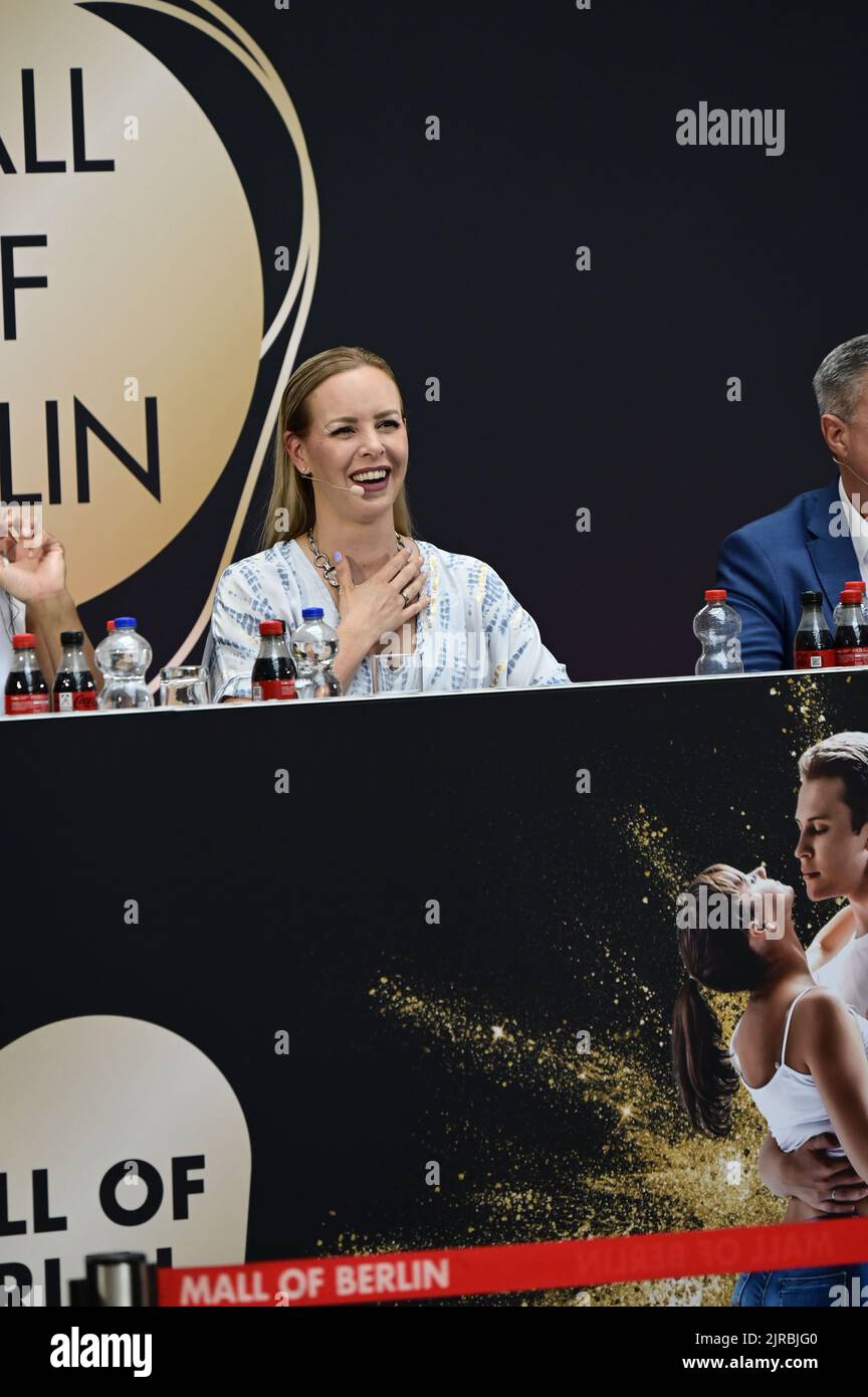 Isabel Edvardsson beim Dance Contest, Tanzmarathon und coaching mit den ...