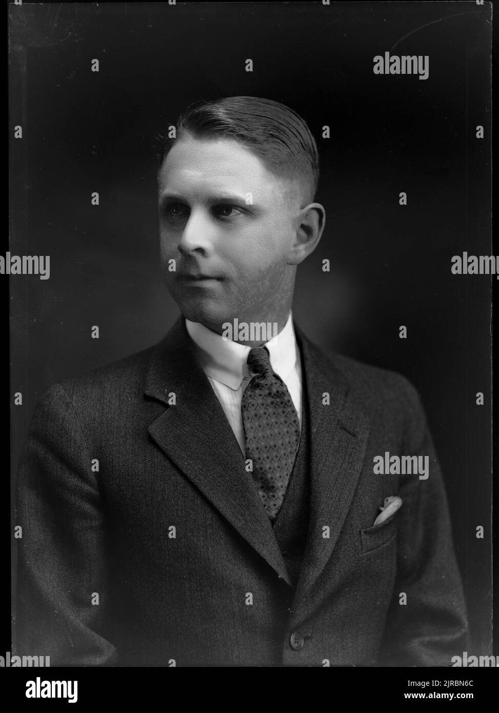 September 1930 hi-res stock photography and images - Alamy