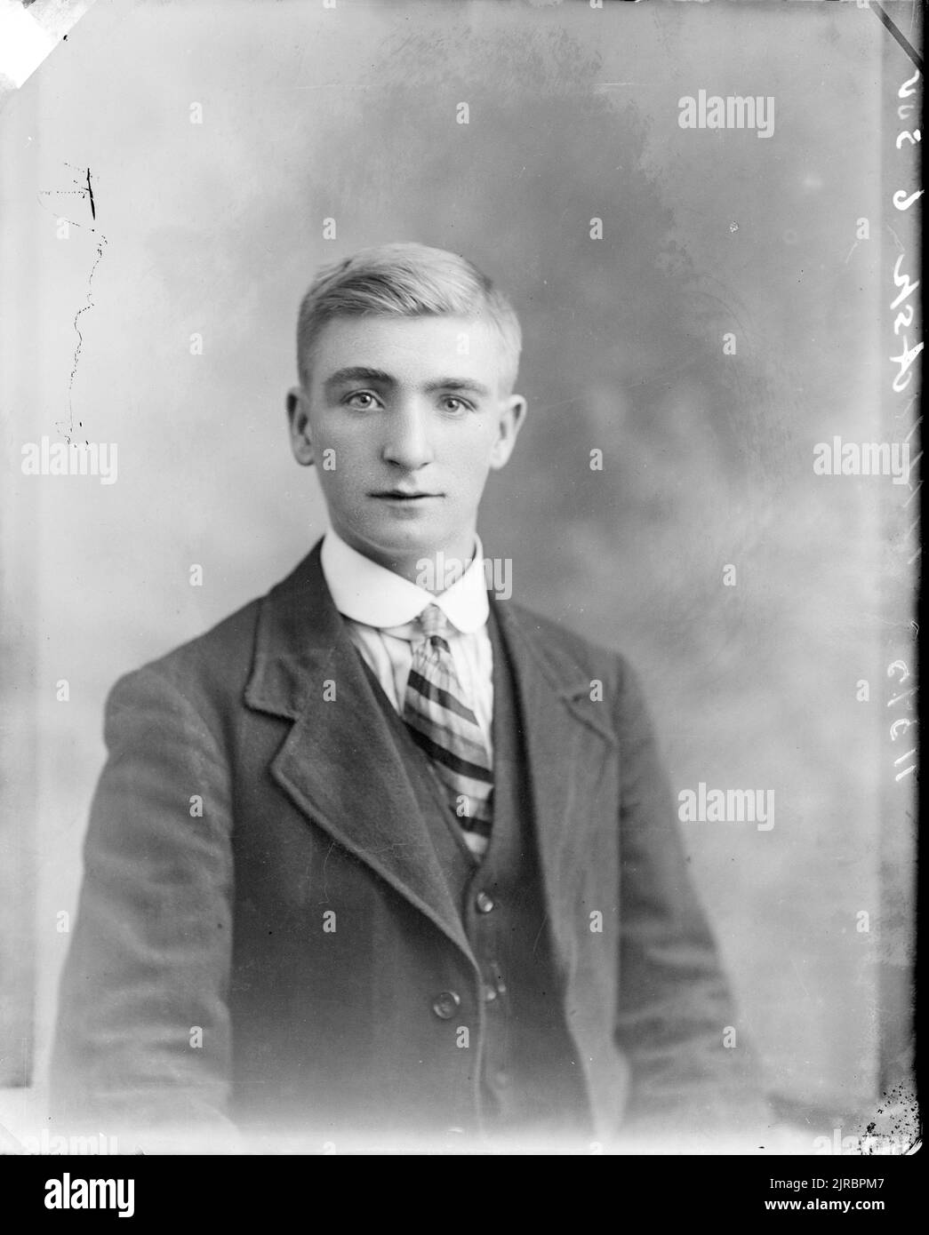 Ash 6 Sou, circa 1920, Wellington, by Berry & Co Stock Photo - Alamy