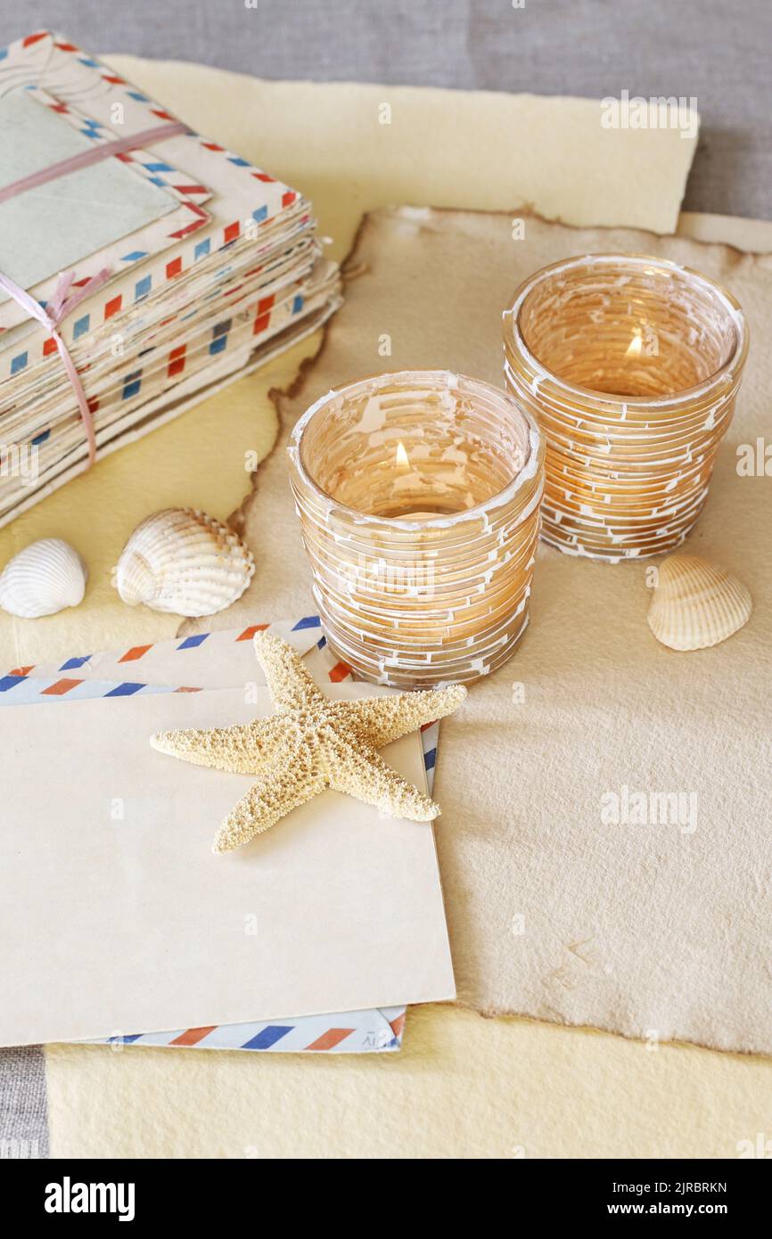 Letters with shells hi-res stock photography and images - Alamy