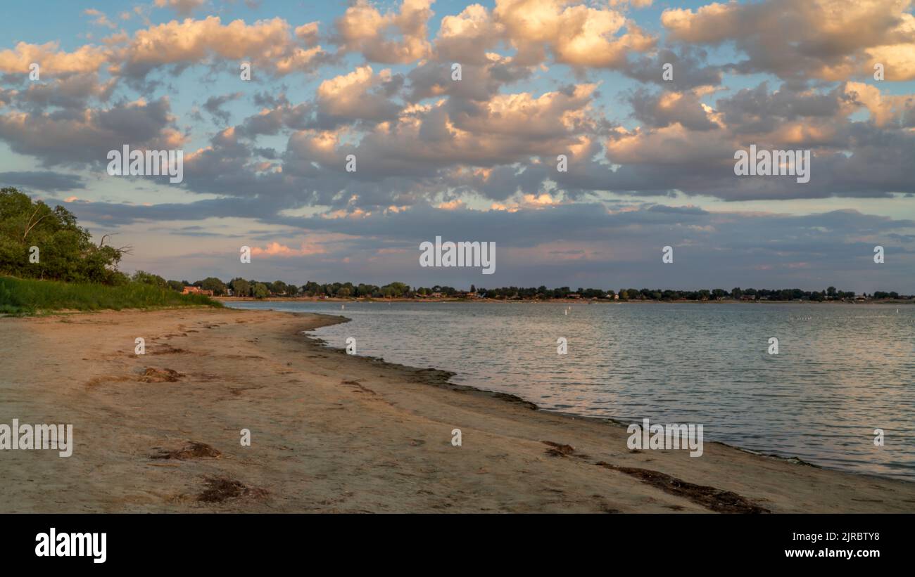 summer sunset over Boyd Lake State Park in northern Colorado Stock ...