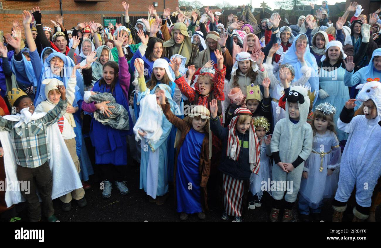 Nativity characters hi-res stock photography and images - Alamy