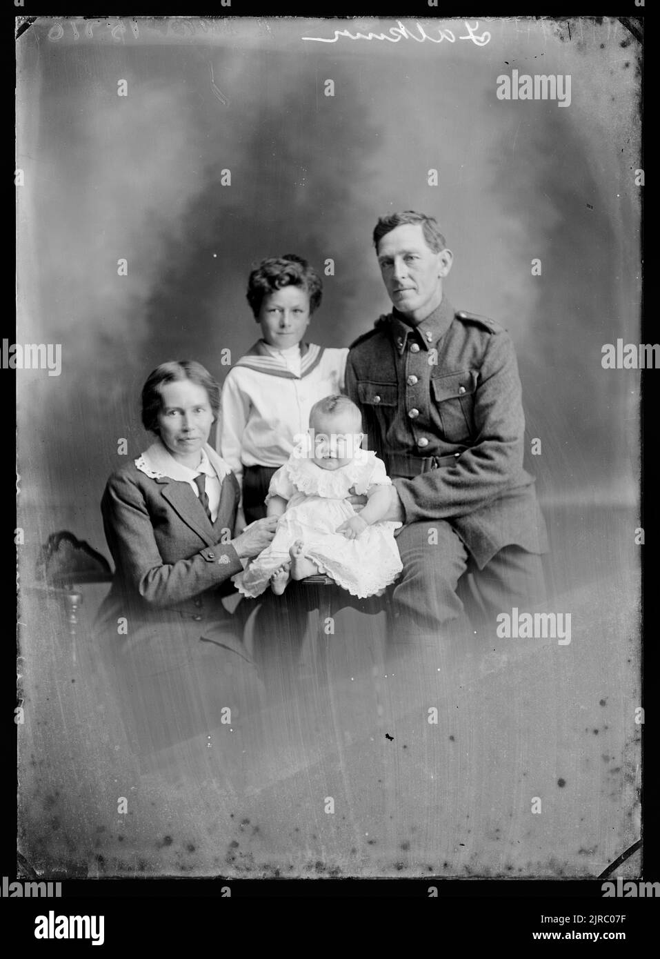 Charles Henry Faulkner and his wife Edith Faulkner, with their children ...