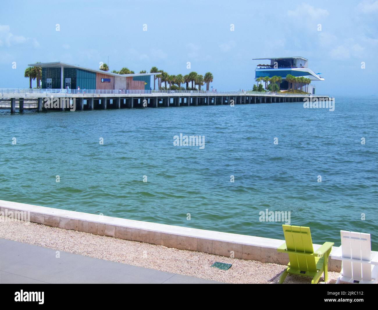 St. Peterburg, Florida new pier extension with restaurants, walking ...