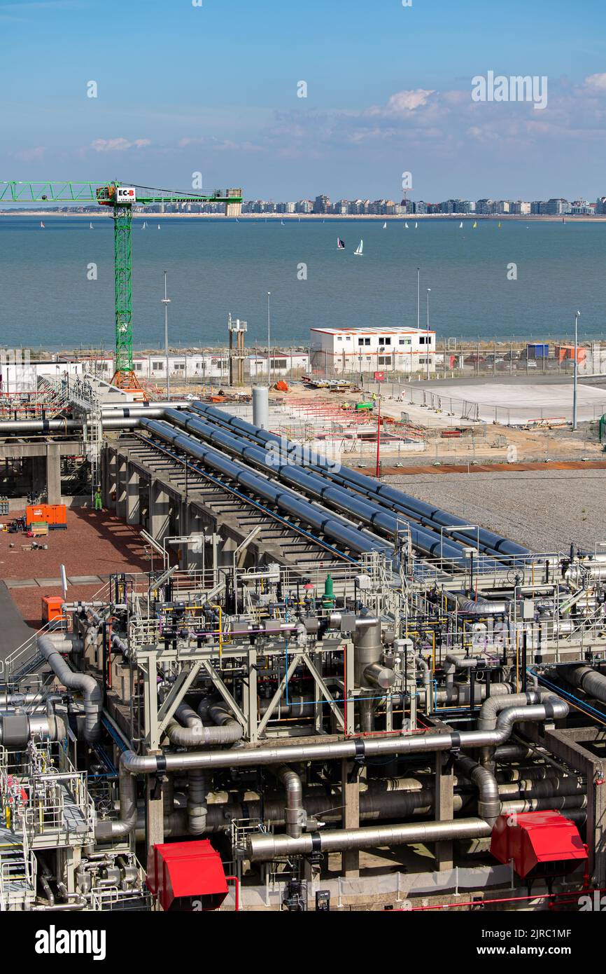 Illustration picture shows a visit to the Fluxys LNG-terminal ...