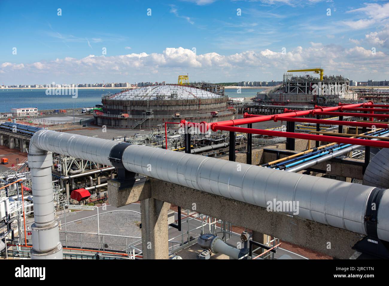 Illustration picture shows a visit to the Fluxys LNG-terminal ...