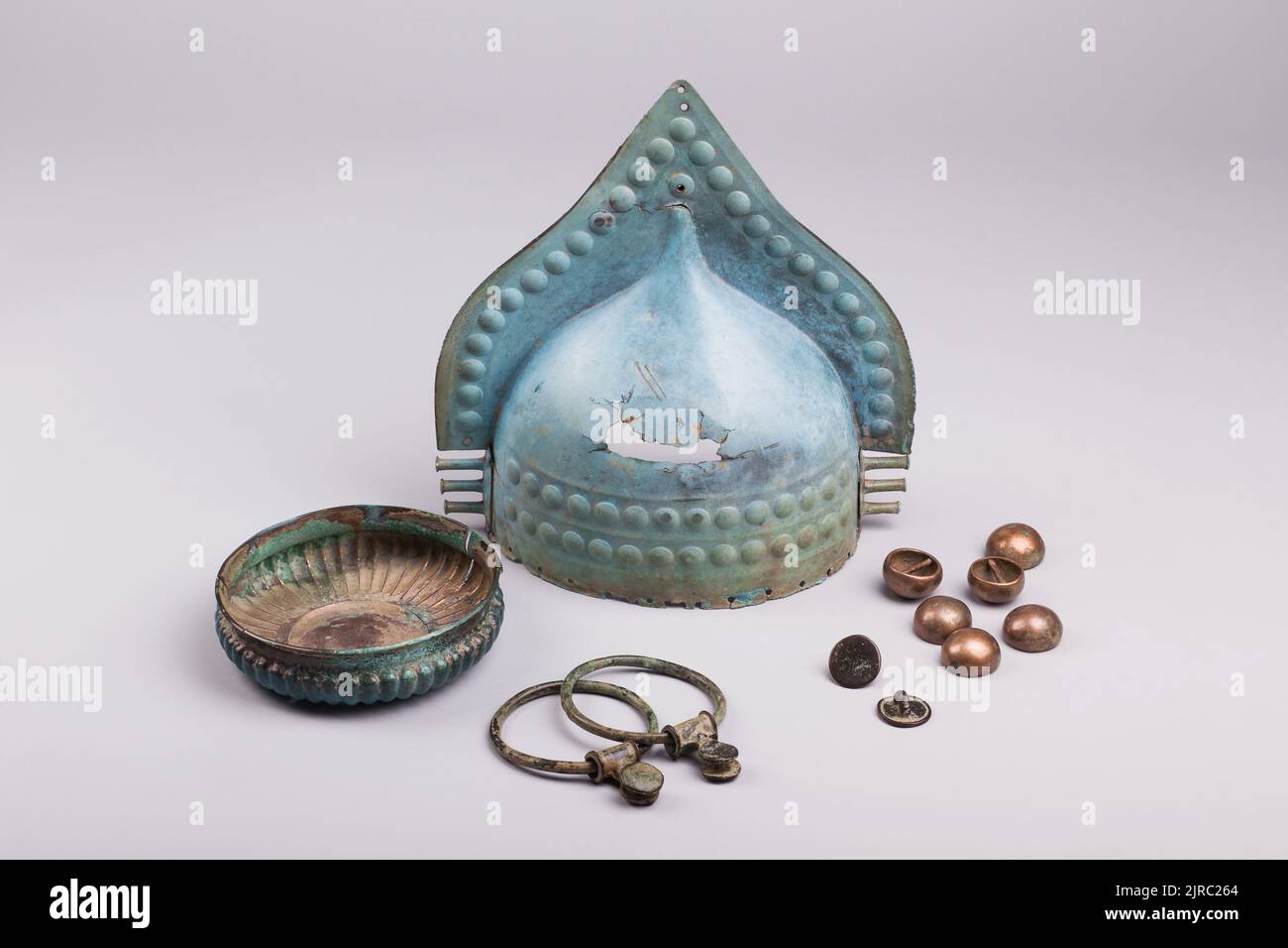 Things Cimmerian Warrior. Etruscan Bronze Crested Helmet, 7-9th century ...