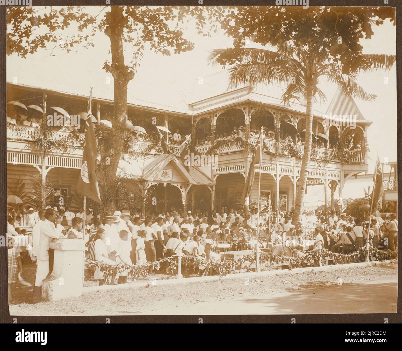 Crowd at court house and government building hi-res stock photography ...