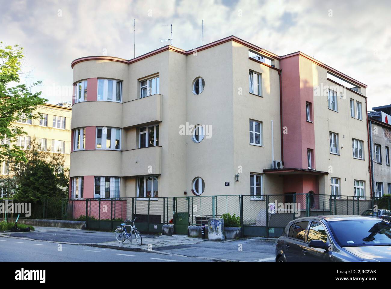 Interwar art deco architecture hi-res stock photography and images - Alamy