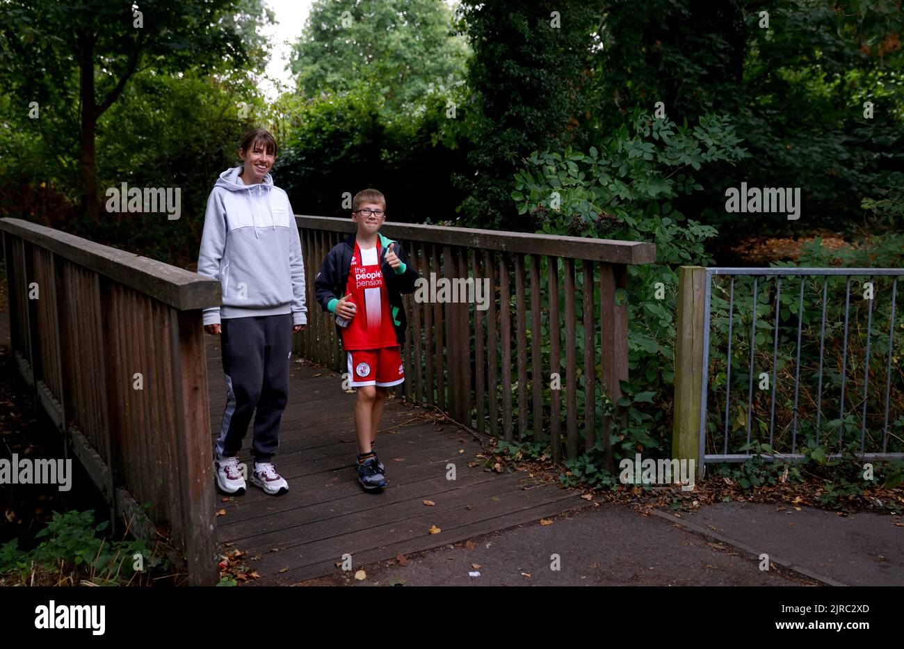 Crawley fans 2022 hi-res stock photography and images - Alamy
