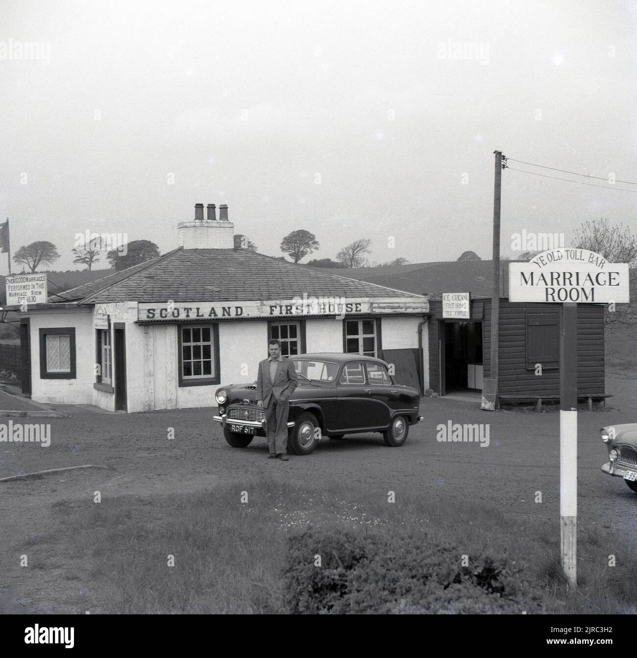 Toll bar hi-res stock photography and images - Alamy