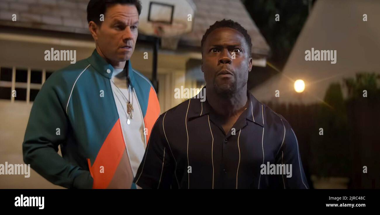 ME TIME, from left: Mark Wahlberg, Kevin Hart, 2022. © Netflix ...