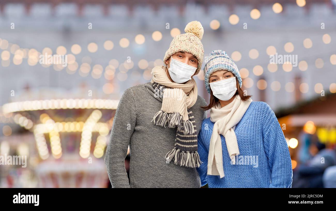 Portrait couple in masks hi-res stock photography and images - Alamy