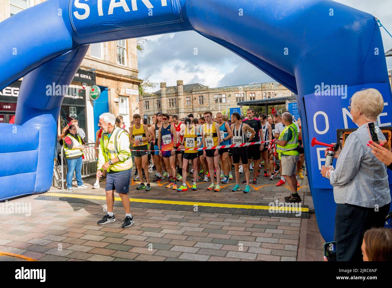 Callum Hawkins British Marathon Runner Paisley 10K Run 2022 Stock Photo ...