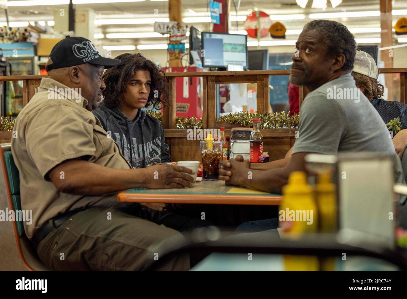 RESERVATION DOGS, from left: Rhomeyn Johnson, D'Pharoah Woo-A-Tai ...