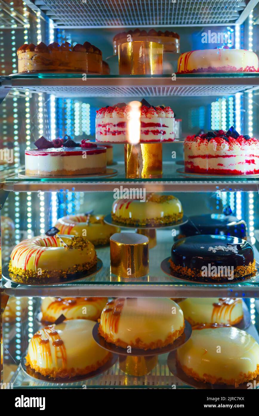Famous Neapolitan cakes in a shop window Stock Photo - Alamy