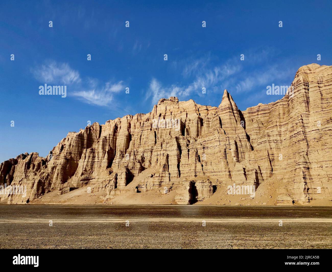 Tuwaiq hi-res stock photography and images - Alamy