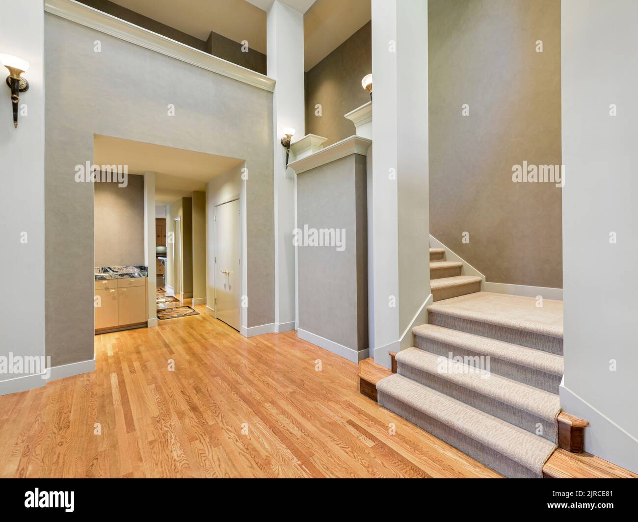 Modern residential front interior entrance Stock Photo - Alamy