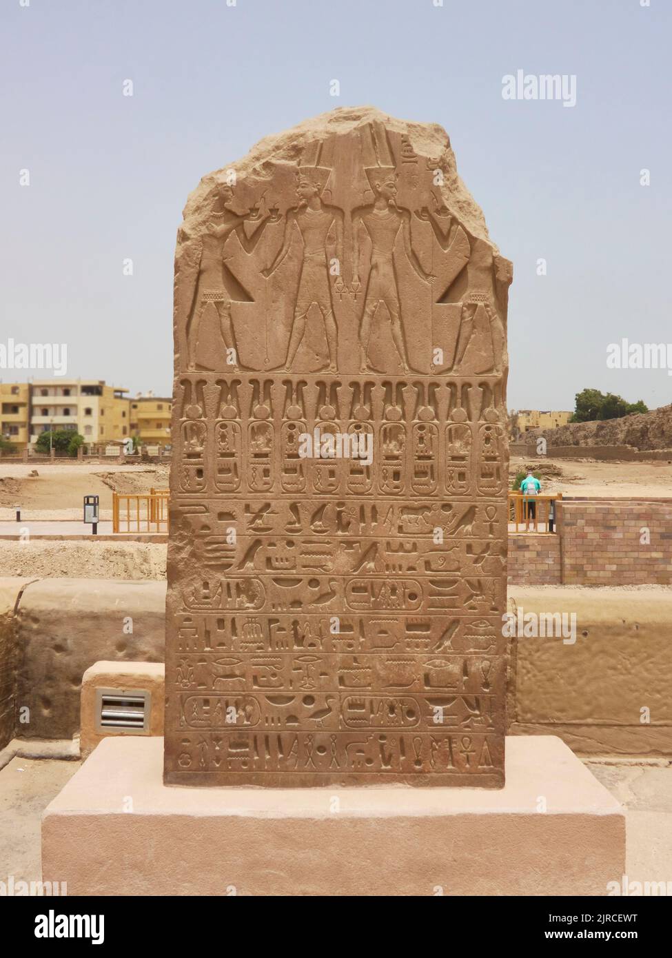 Egyptian ancient historic monument hi-res stock photography and images ...