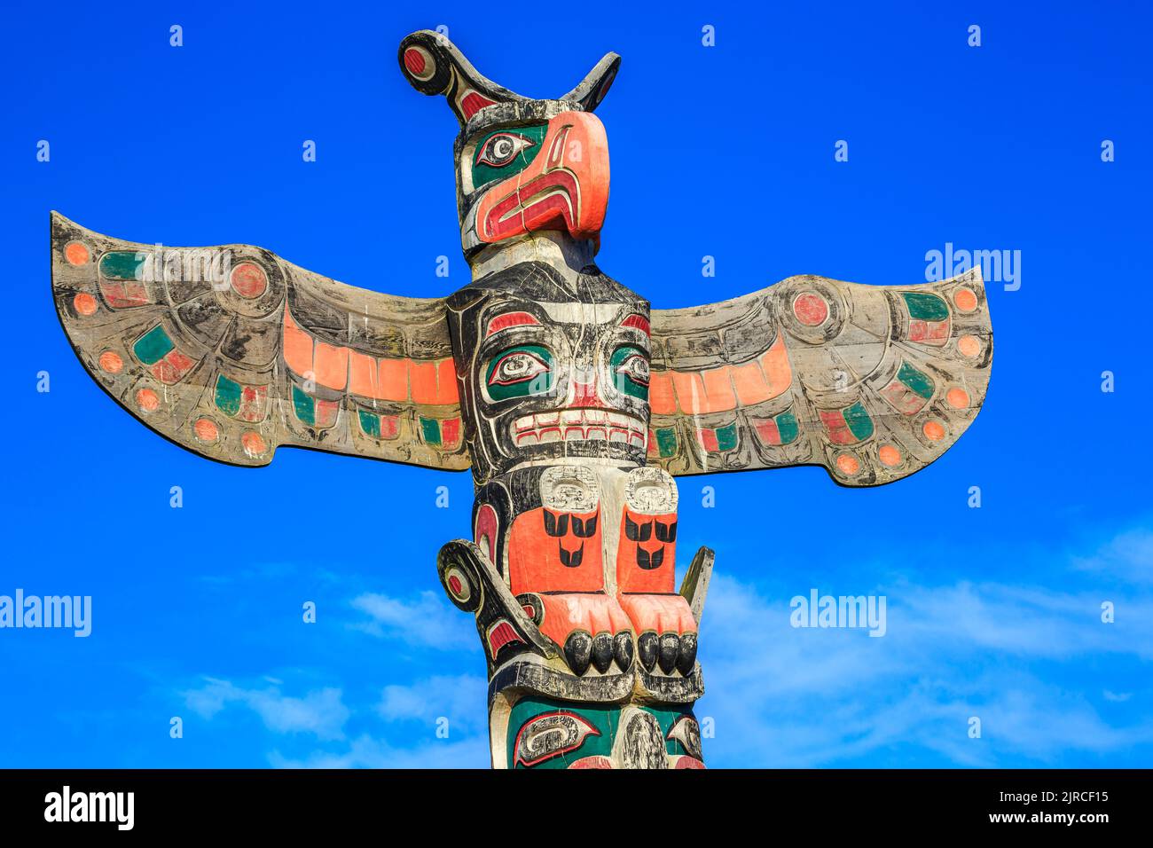 Totem poles in the 'Namgis burial grounds in Alert Bay on Cormorant ...