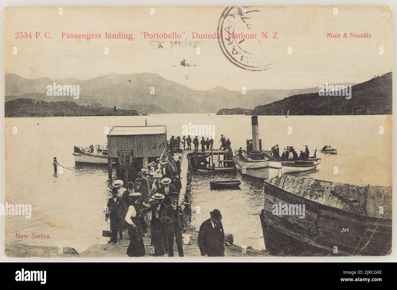 Passengers landing, Portobello, Dunedin Harbour, New Zealand, 1904-1915 ...