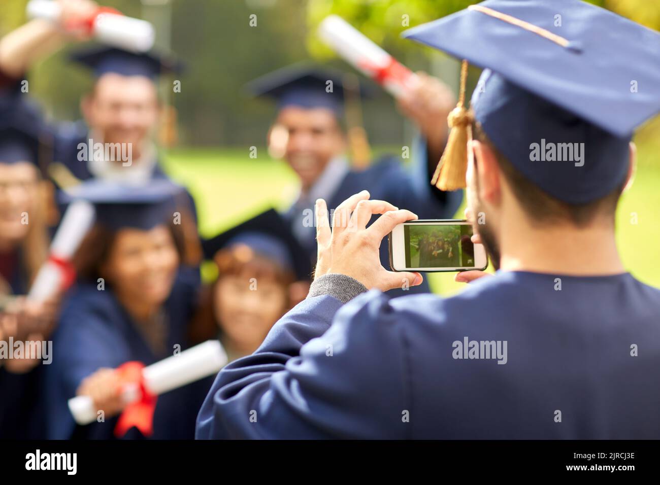 Graduate technology hi-res stock photography and images - Alamy