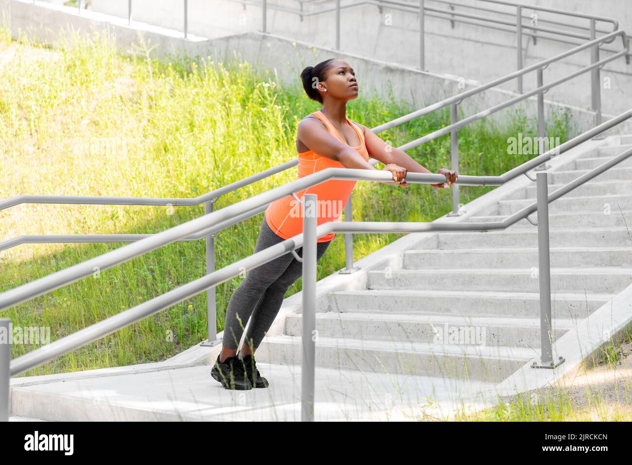 Young sporty african american woman hi-res stock photography and images ...