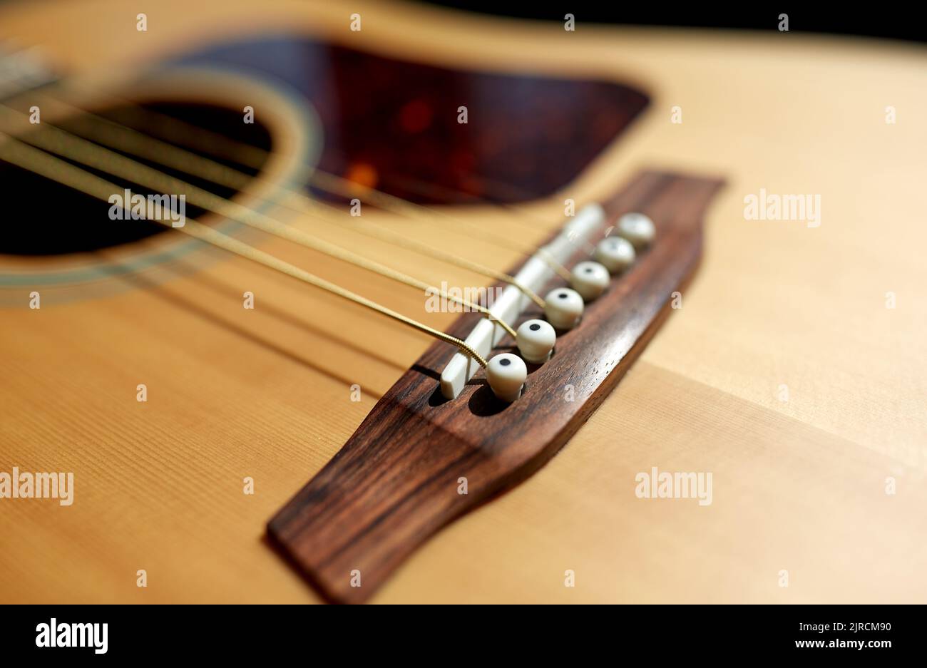 6 string guitar hi-res stock photography and images - Alamy
