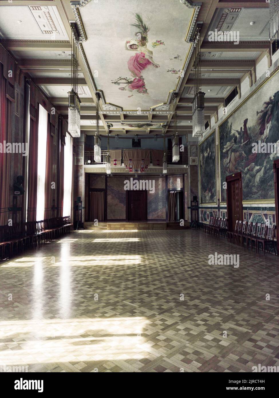 Wallpaper house interior and hall hi-res stock photography and images ...