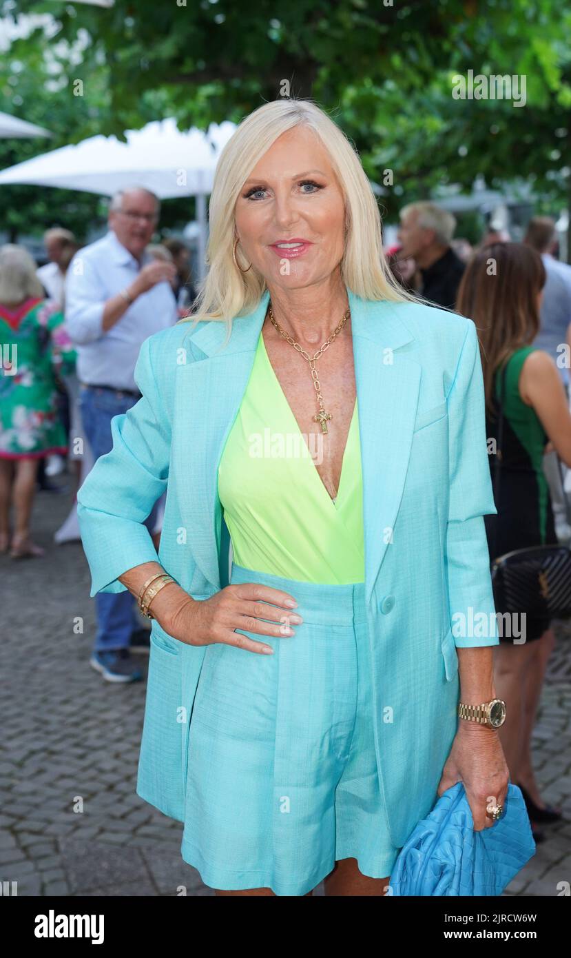 Marion fedder hi-res stock photography and images - Alamy