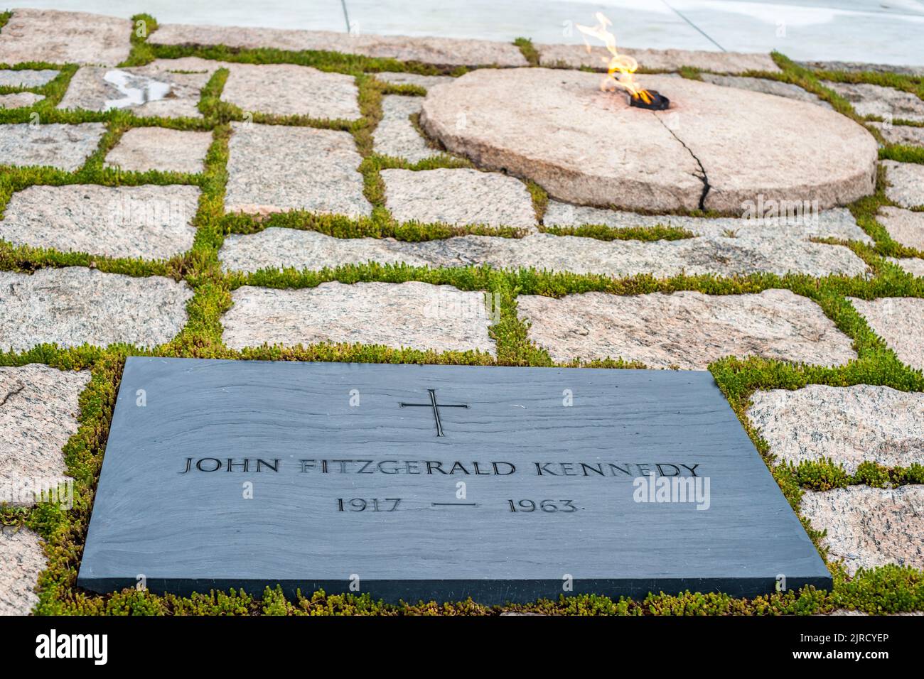 President john kennedy gravesite hi-res stock photography and images ...