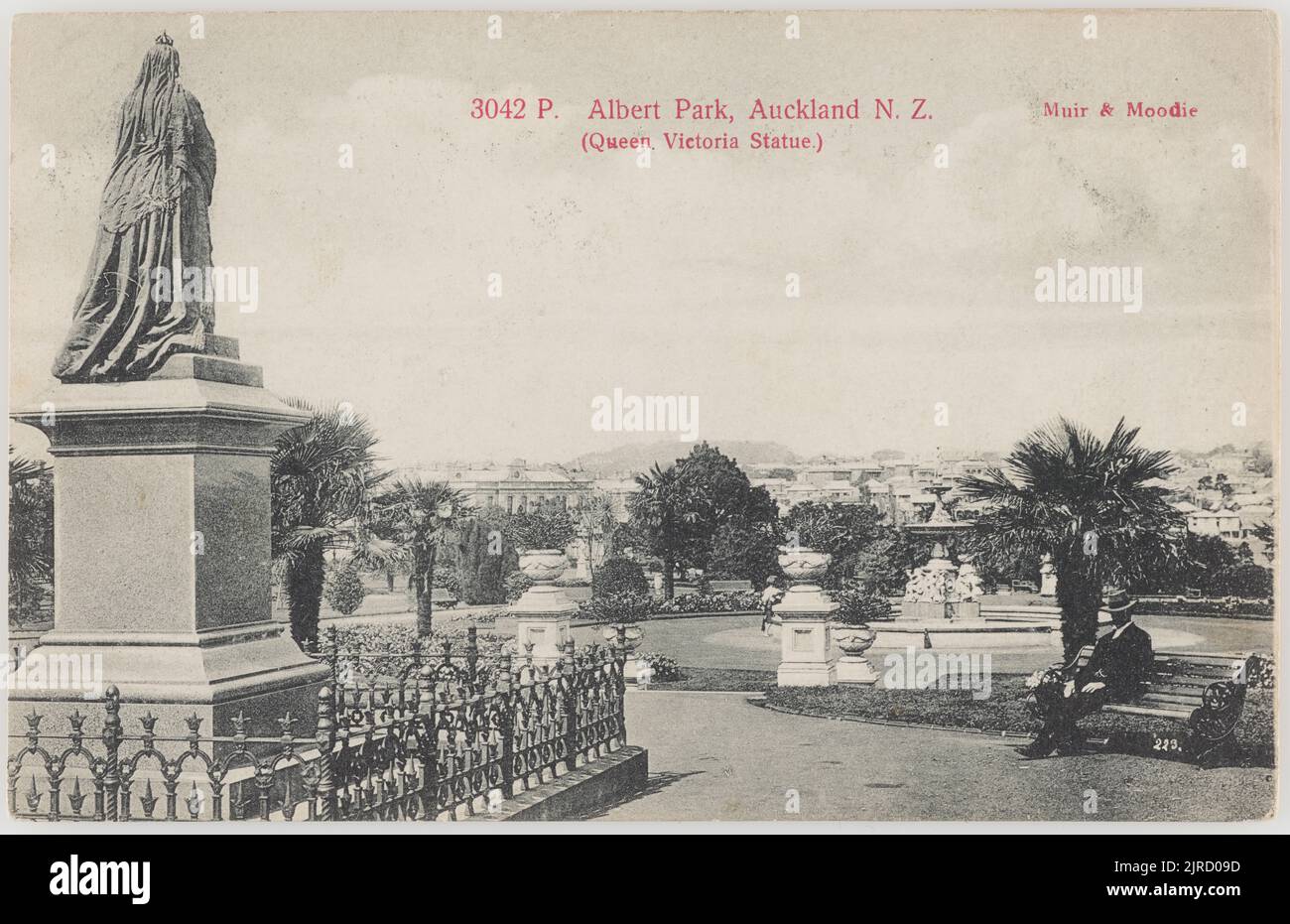 Albert Park, Auckland, New Zealand and Queen Victoria Statue, 1905-1908 ...